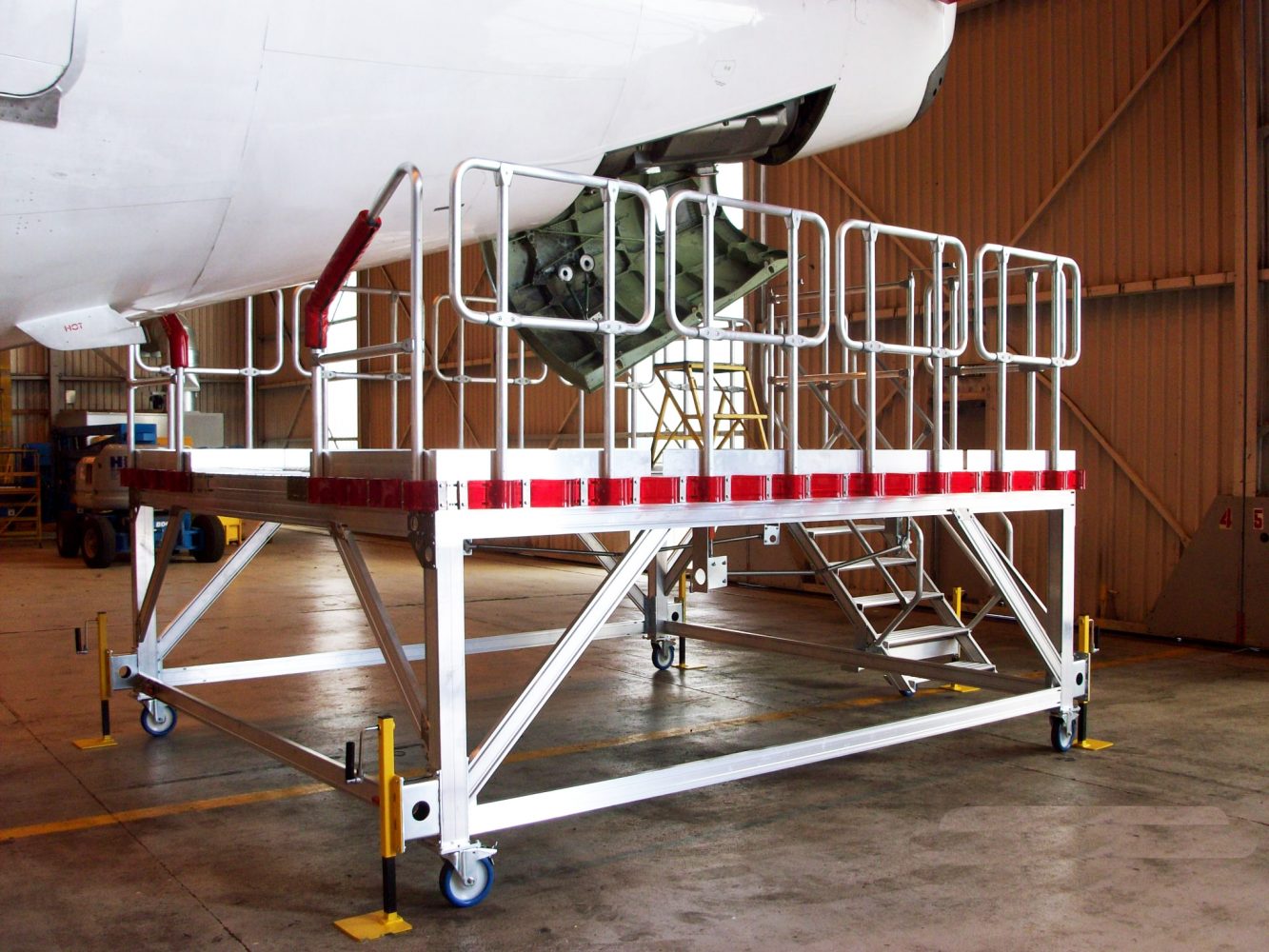 B737 APU Platform - Semmco