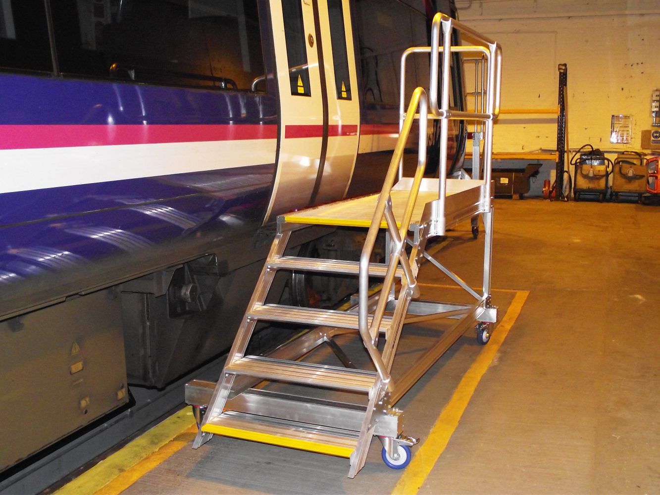 Side Access Rail Maintenance Platform H1.1m - Semmco